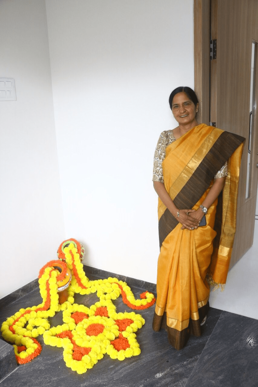 Aarti Patil : 5 The Most Amazing Qualities Of The Principal Of SVIS School.